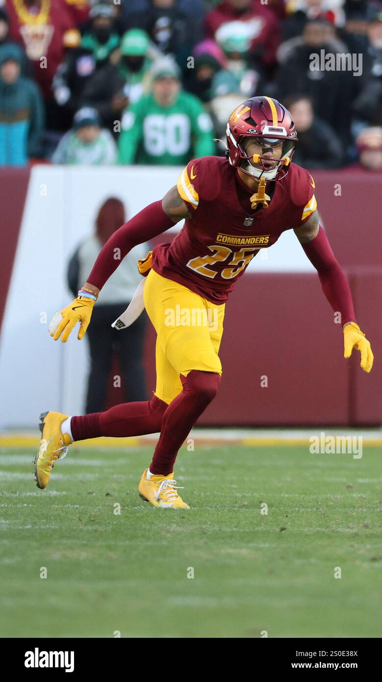Washington Commanders cornerback Benjamin St-Juste (25) drops back into ...