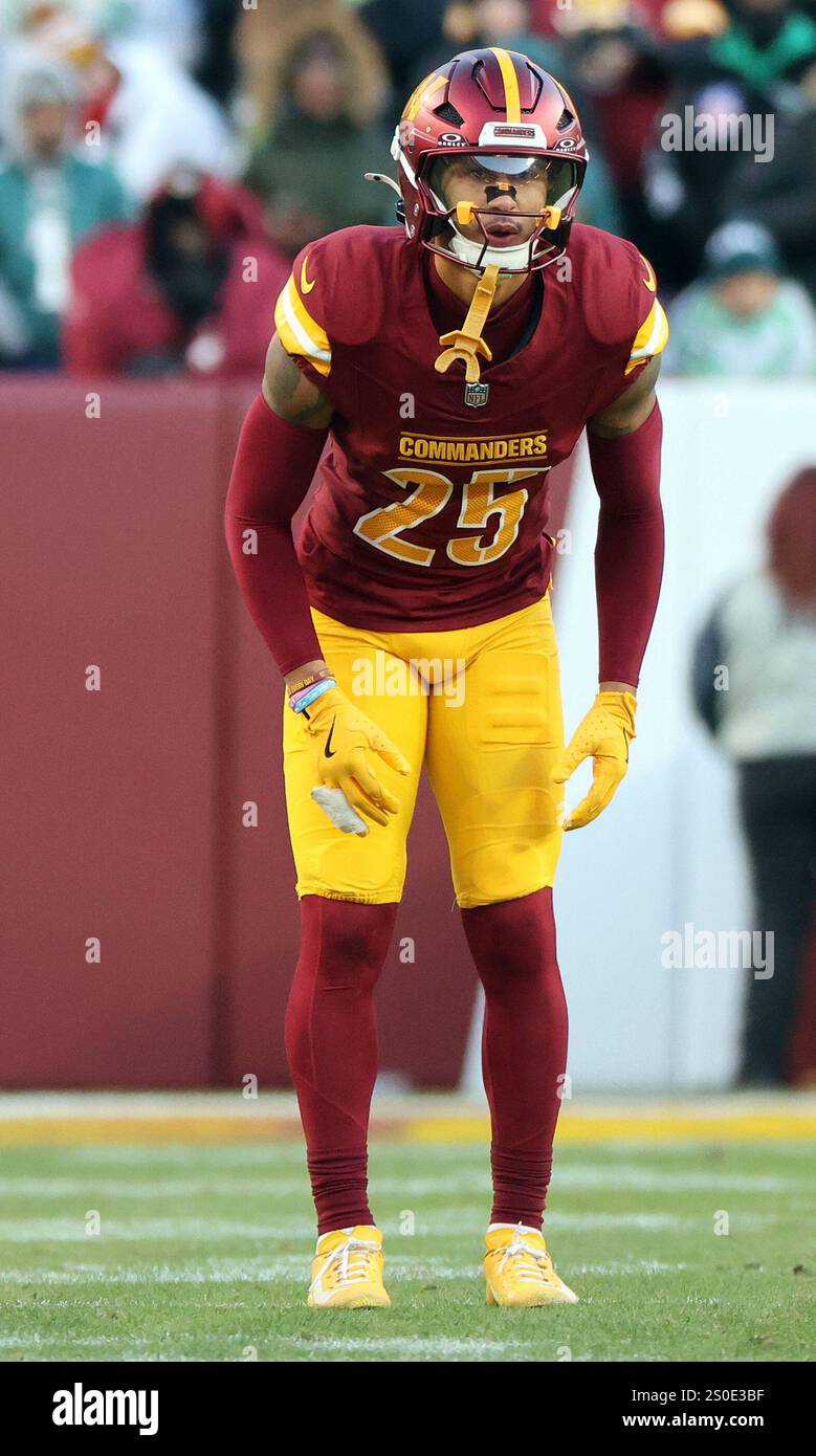 Washington Commanders cornerback Benjamin St-Juste (25) drops back into ...