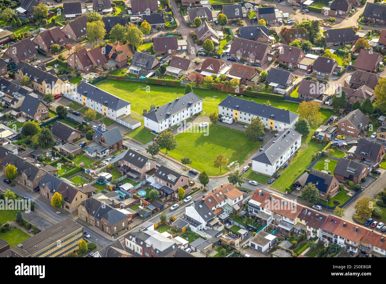 Aerial view, apartment building, Bismarckstraße housing estate ...