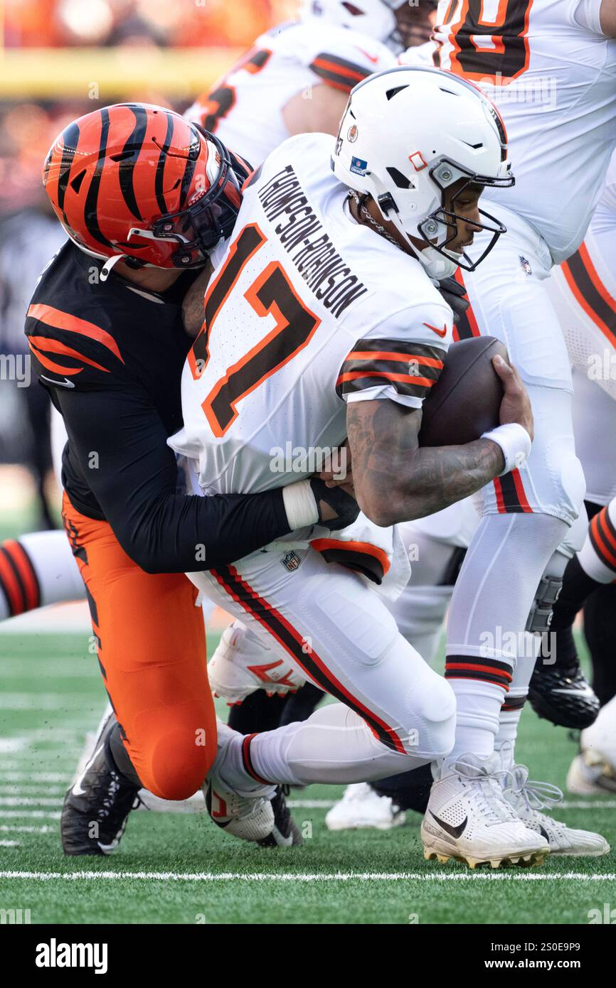 Cincinnati Bengals defensive end Trey Hendrickson sacks Cleveland ...