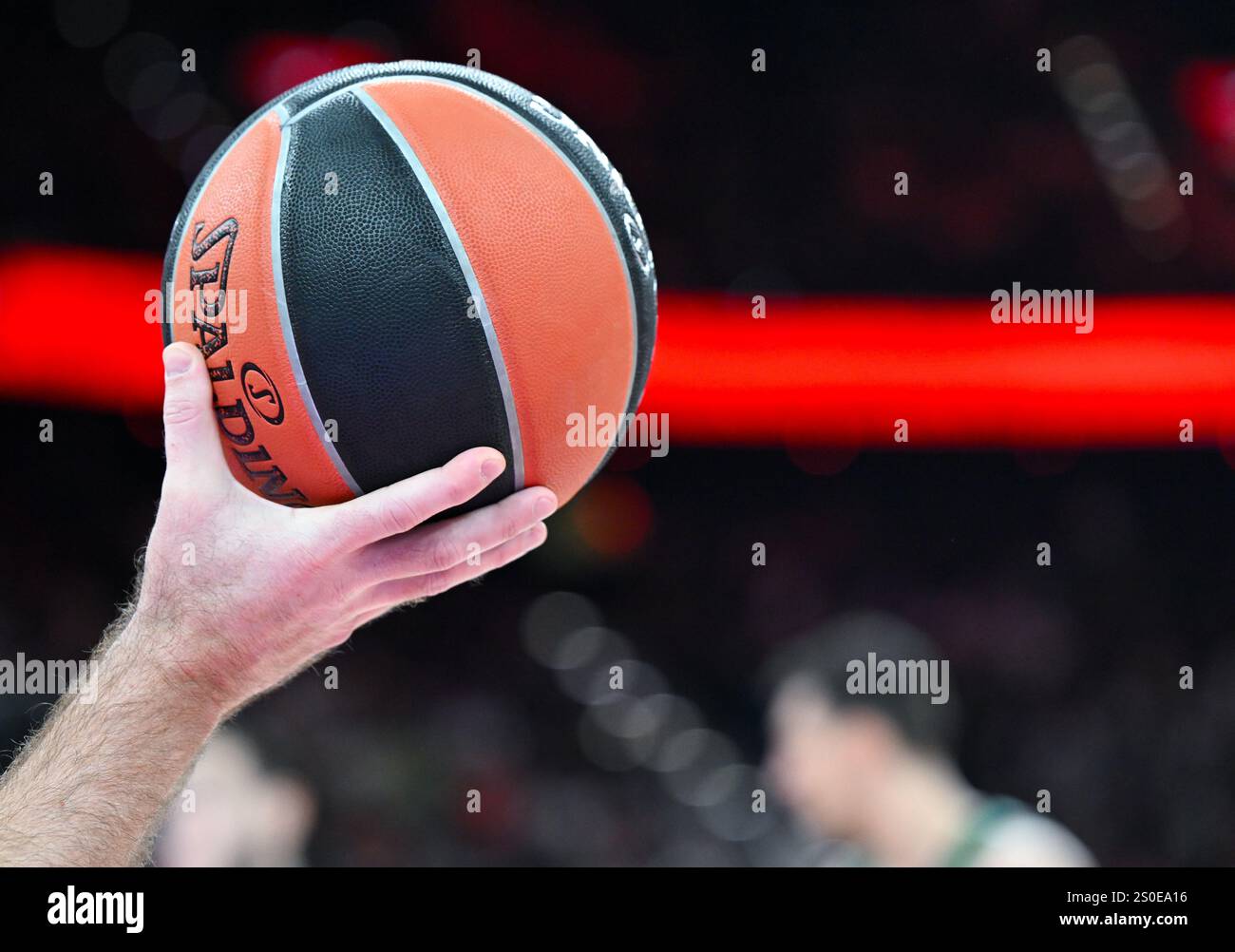 Munich, Germany. 27th Dec, 2024. Basketball: Euroleague, FC Bayern ...