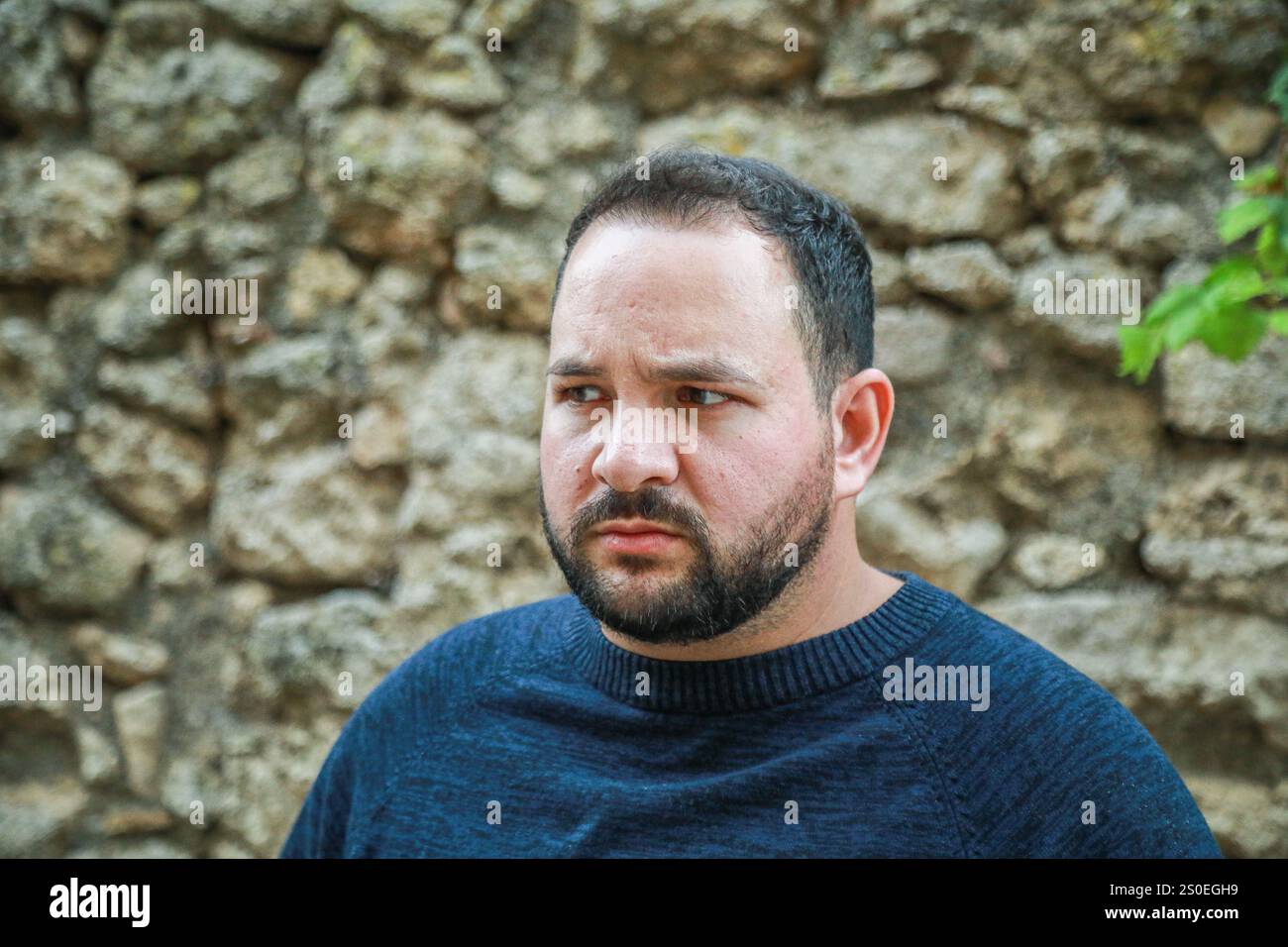 Concerned expression face hi-res stock photography and images - Alamy