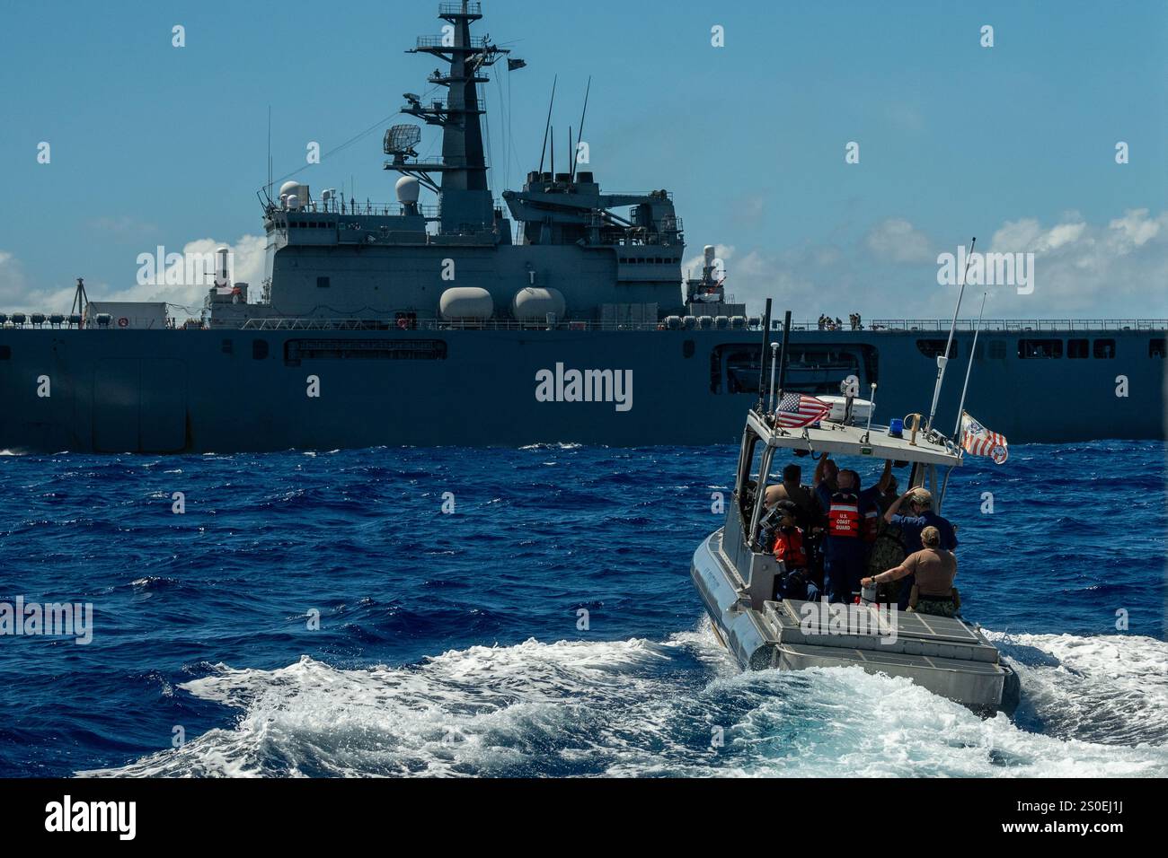 Coast Guard servicemembers aboard assets from Port Security Unit (PSU ...