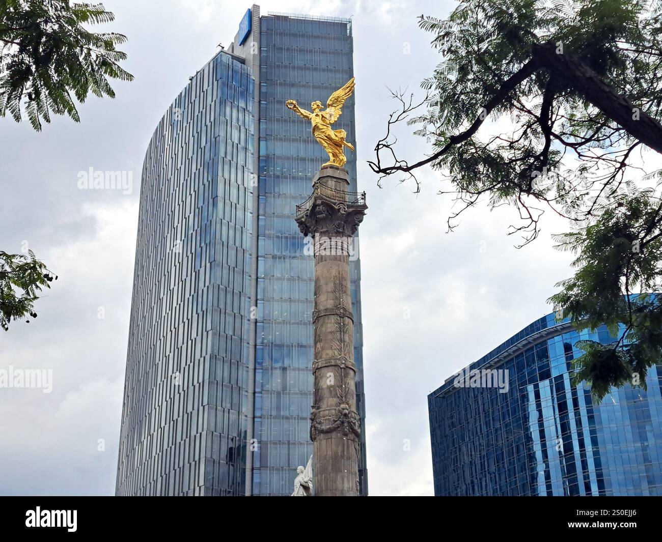 Mexico City, Mexico - Aug 23 2023: The Angel of Independence Monument ...
