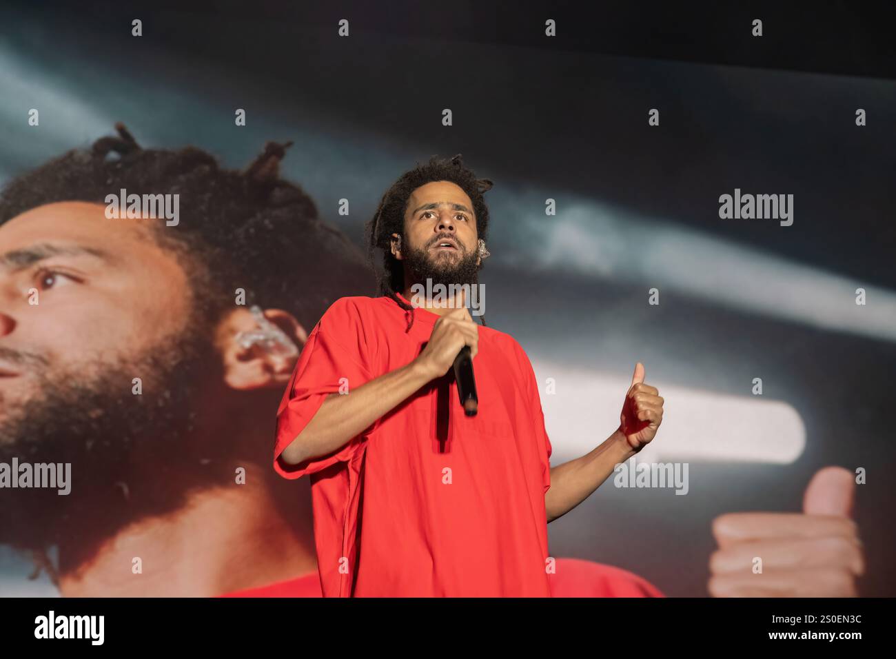Rapper j cole hi-res stock photography and images - Alamy