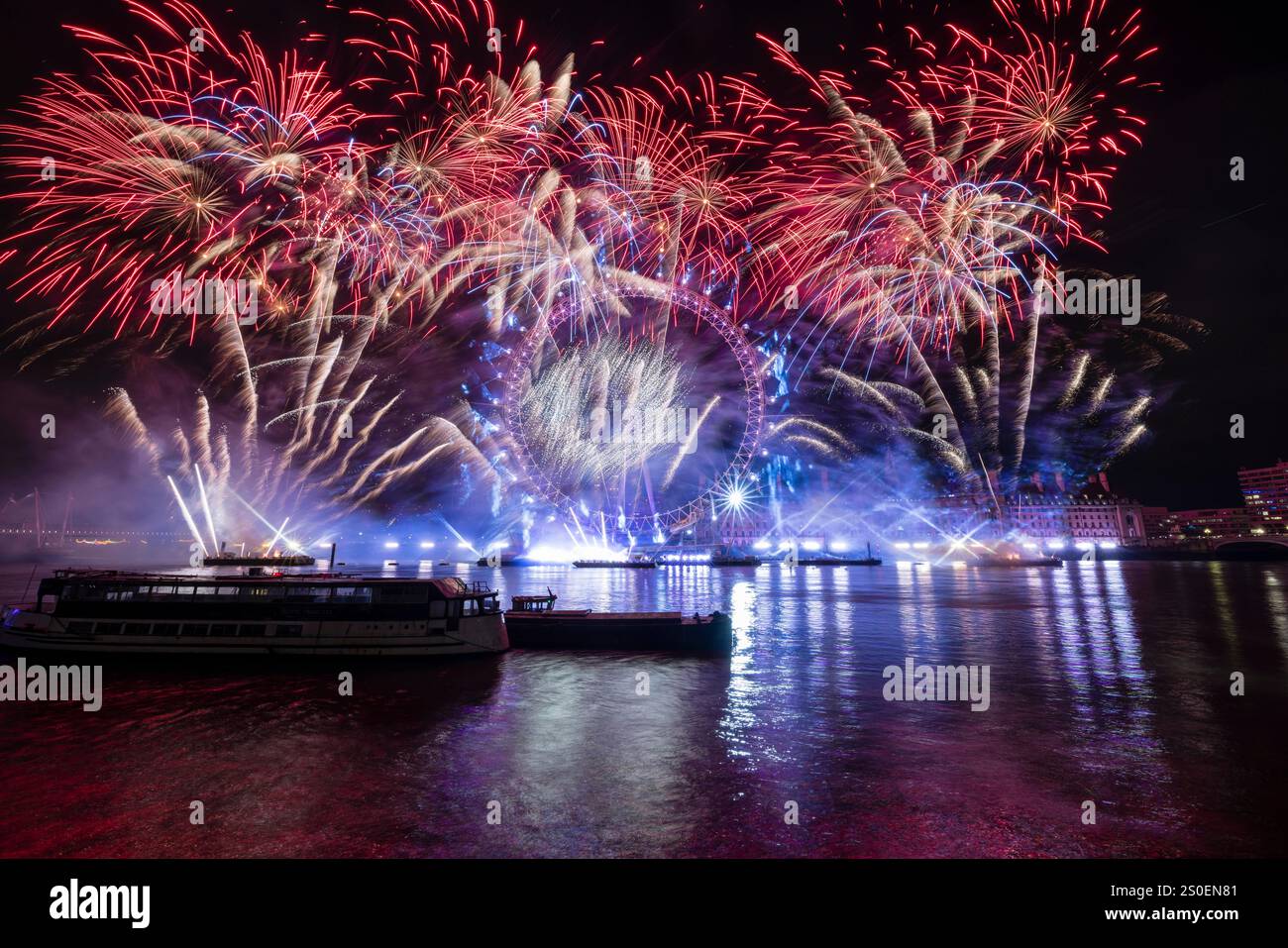Uk new year 2023 hi-res stock photography and images - Alamy