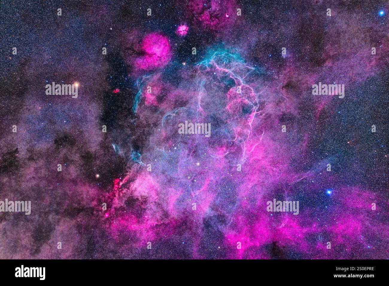 Supernova remnants hi-res stock photography and images - Alamy