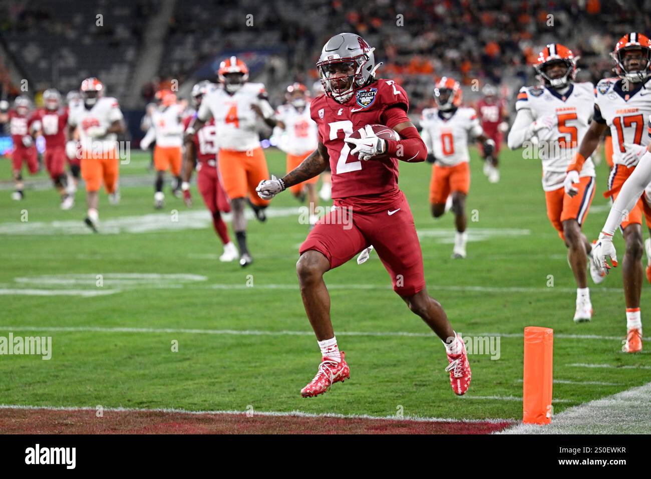 Washington State wide receiver Kyle Williams (2) breaks away from ...