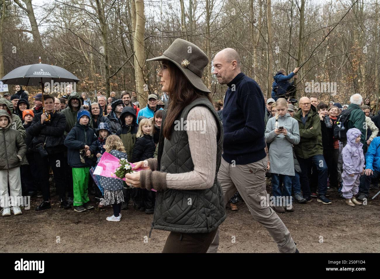 HM Queen Mary inaugurates a new part of Dyrehaven, North of Copenhagen ...