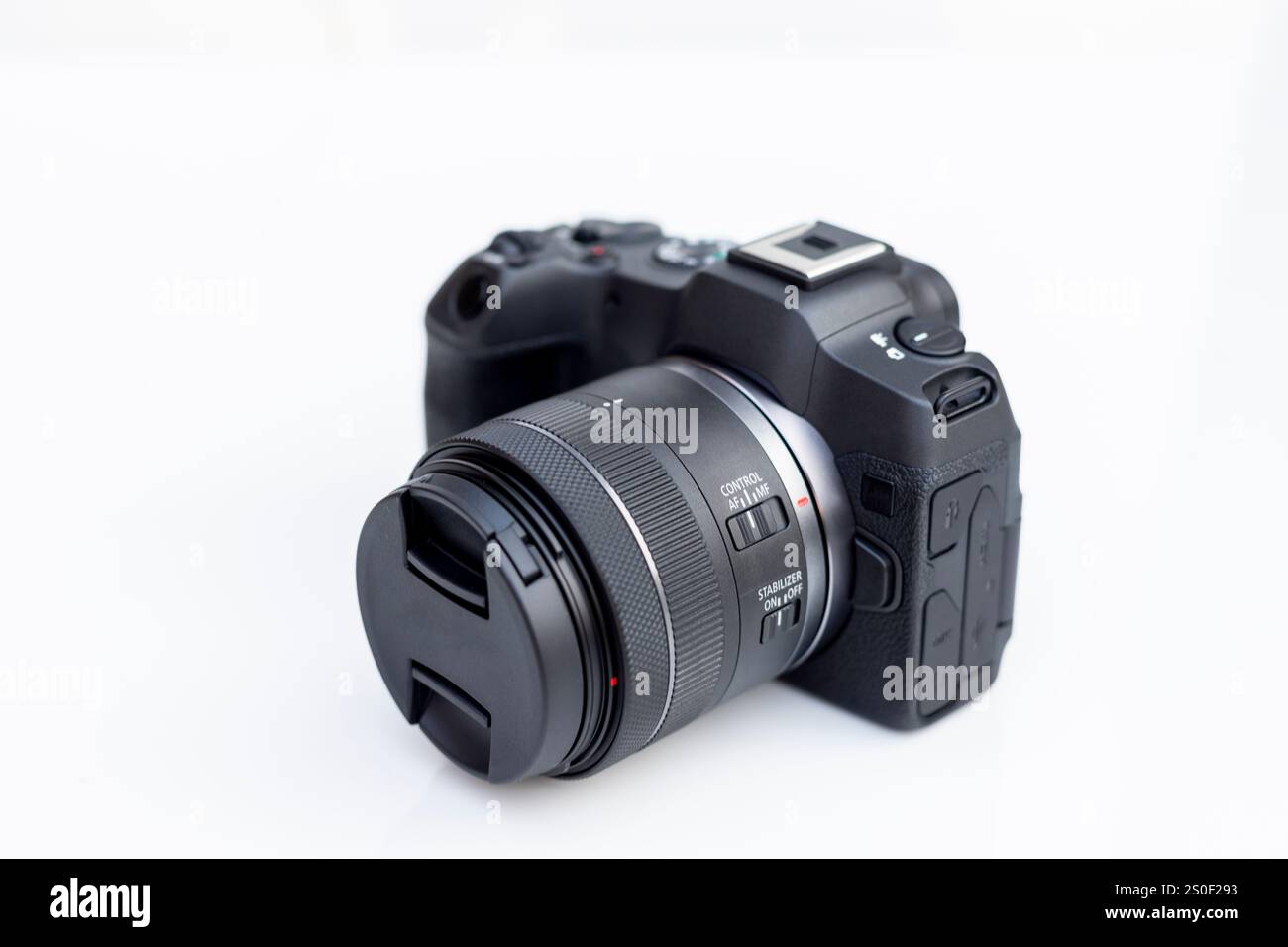 Mirrorless interchangeable lens digital full frame professional photo ...