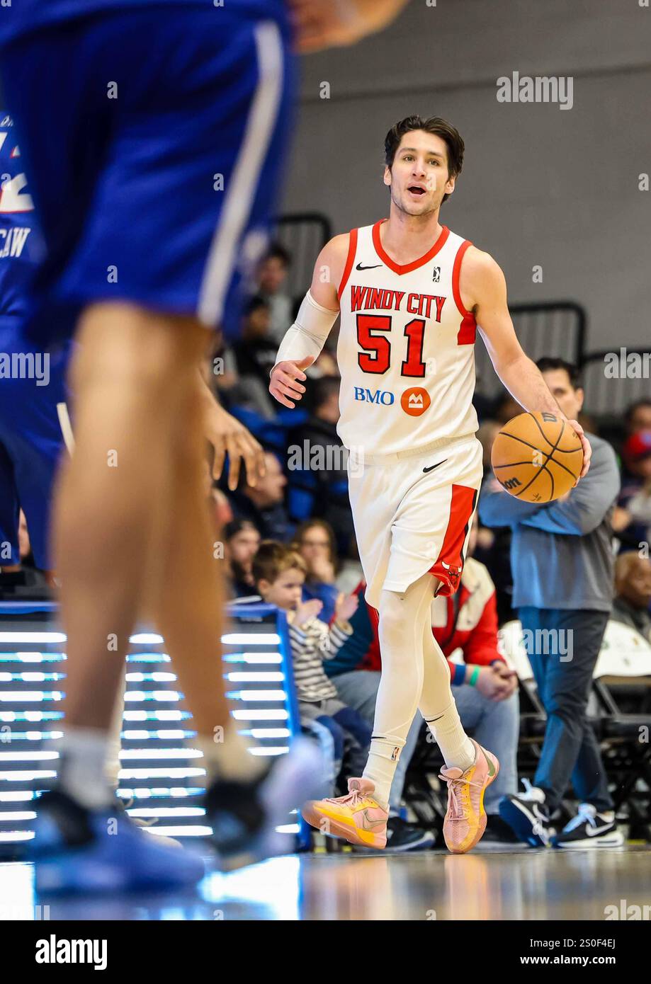 Wilmington, De, U.S.A. 27th Dec, 2024. Windy City Bulls guard RYAN ...