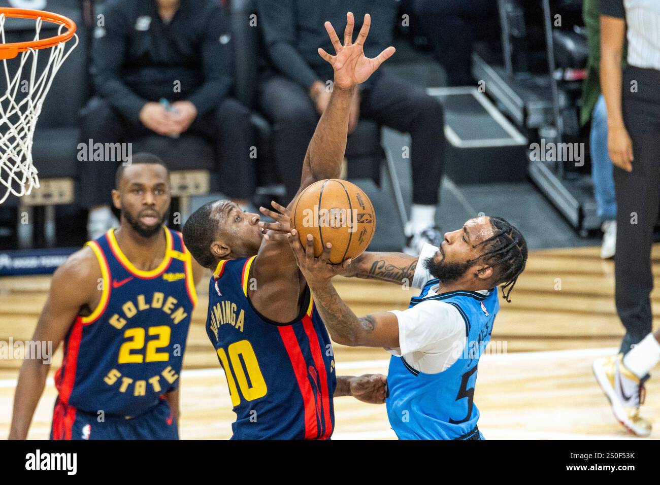 Inglewood, United States. 27th Dec, 2024. Los Angeles Clippers' Derrick ...