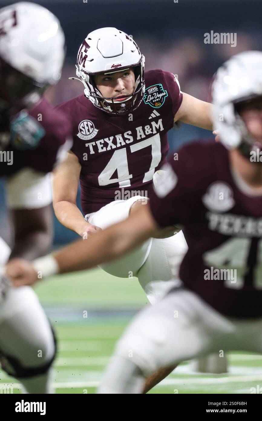 December 27, 2024: Texas A&M Aggies place kicker Randy Bond (47) kicks ...