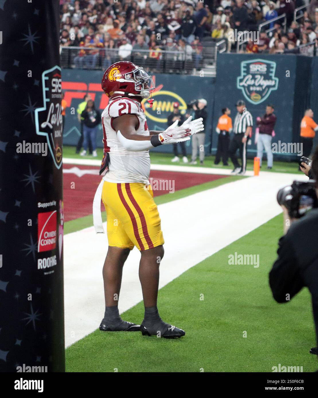 December 27, 2024 - USC Trojans running back Bryan Jackson #21 scored ...
