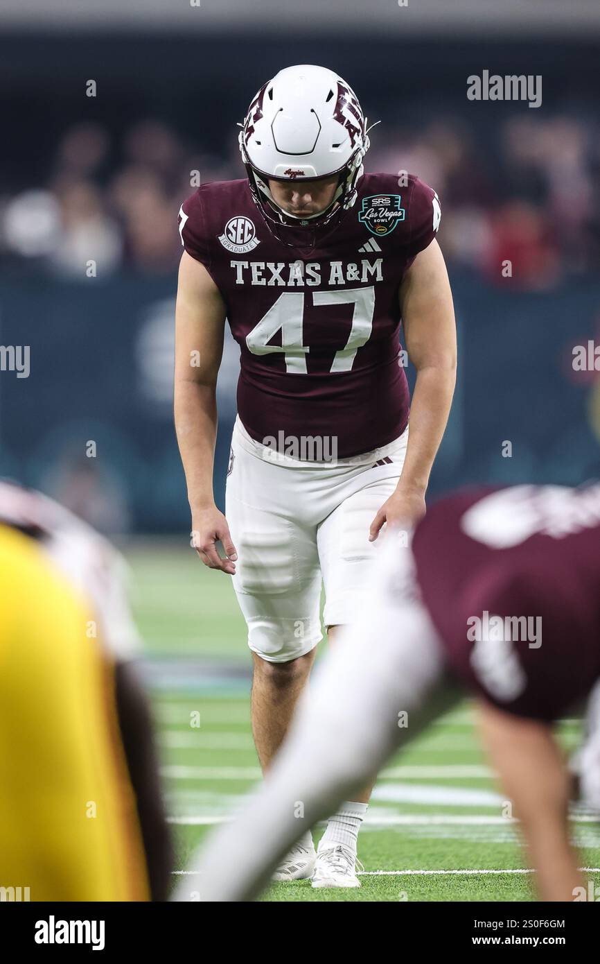 Las Vegas, NV, USA. 27th Dec, 2024. Texas A&M Aggies place kicker Randy ...