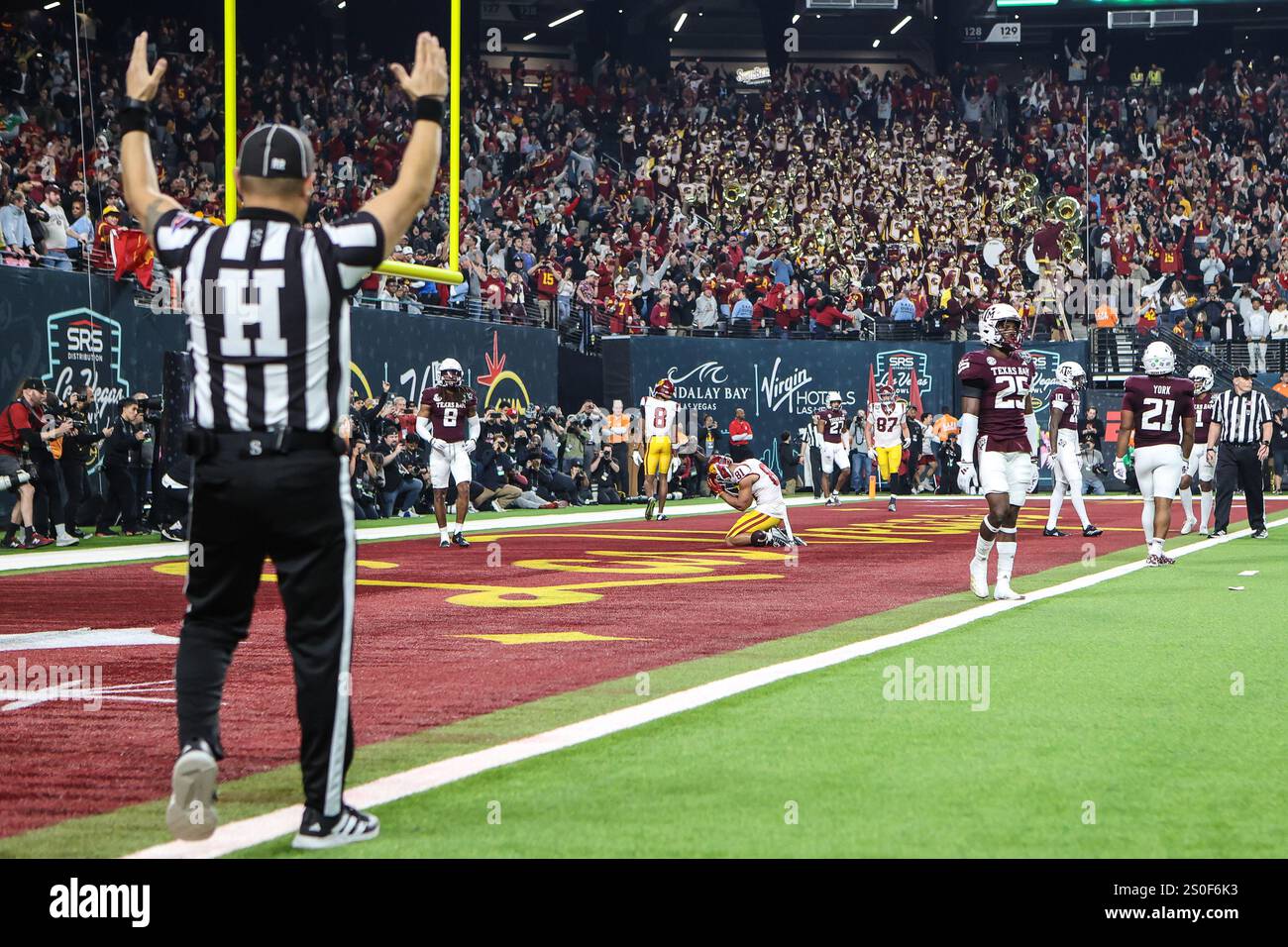 Las Vegas, NV, USA. 27th Dec, 2024. USC Trojans wide receiver Kyle Ford ...