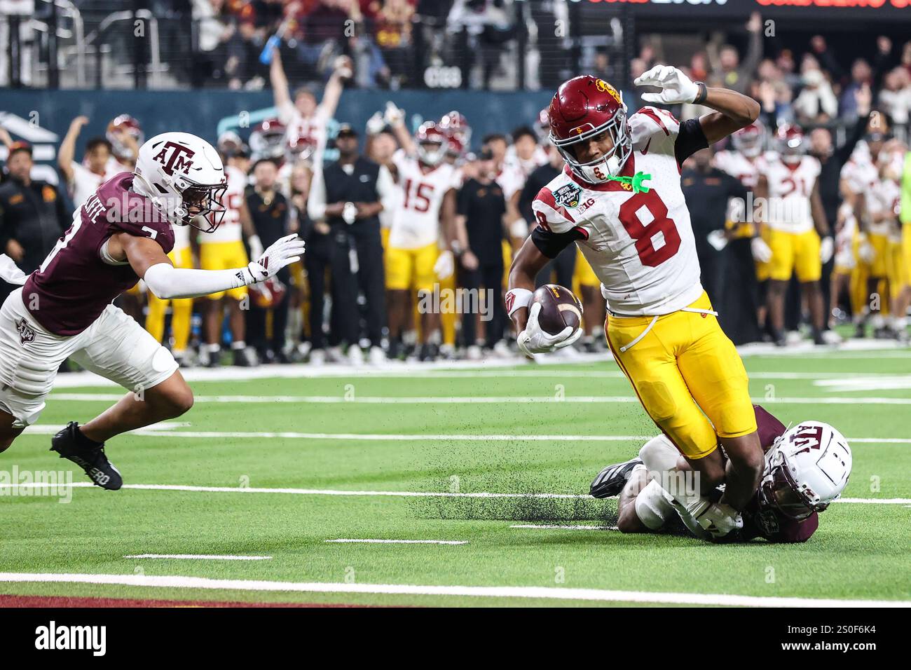 Las Vegas, NV, USA. 27th Dec, 2024. USC Trojans wide receiver Ja'Kobi ...