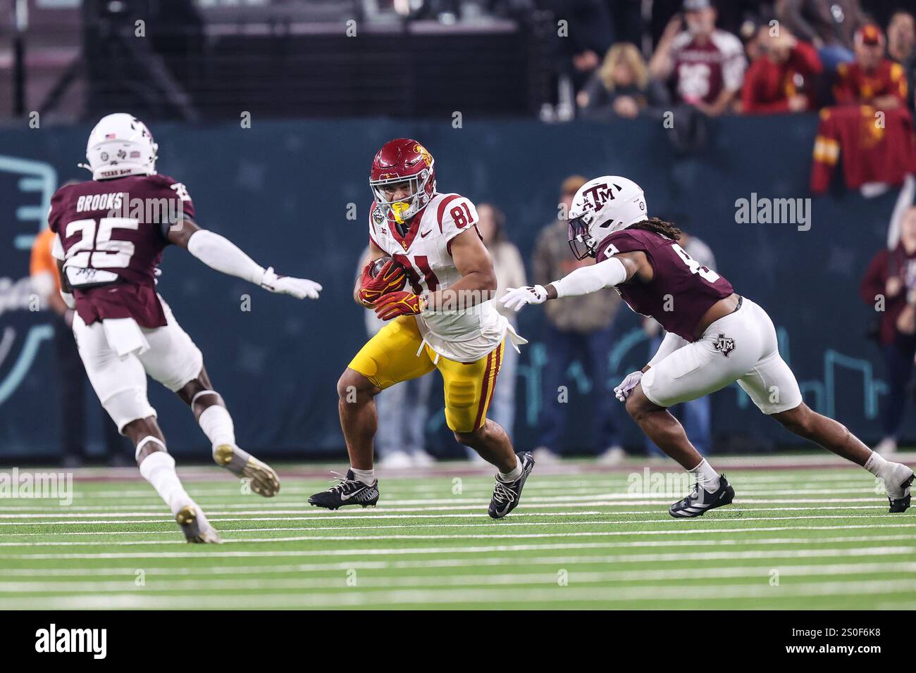 Las Vegas, NV, USA. 27th Dec, 2024. USC Trojans wide receiver Kyle Ford ...