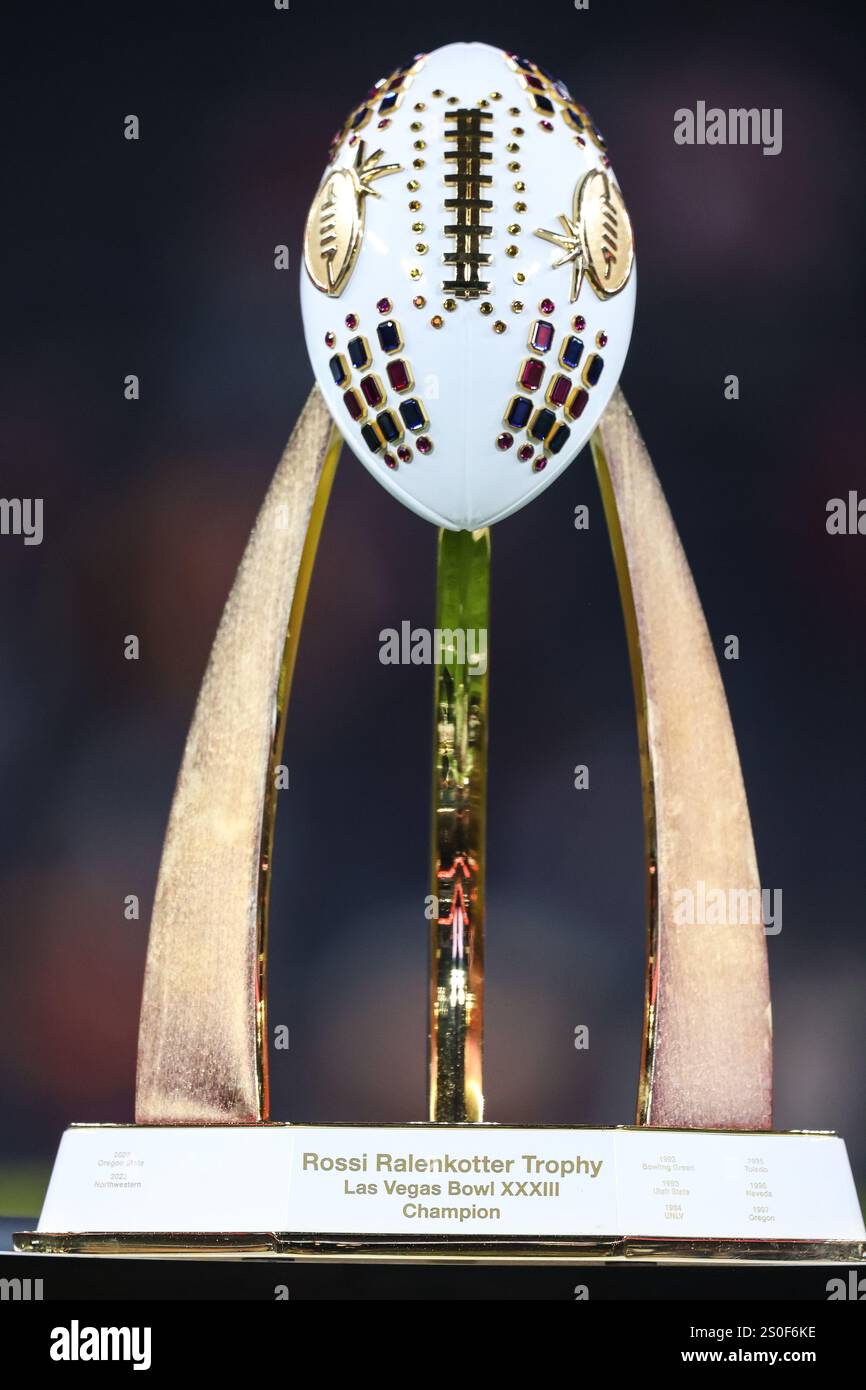 Las Vegas, NV, USA. 27th Dec, 2024. The Las Vegas Bowl Rossi ...