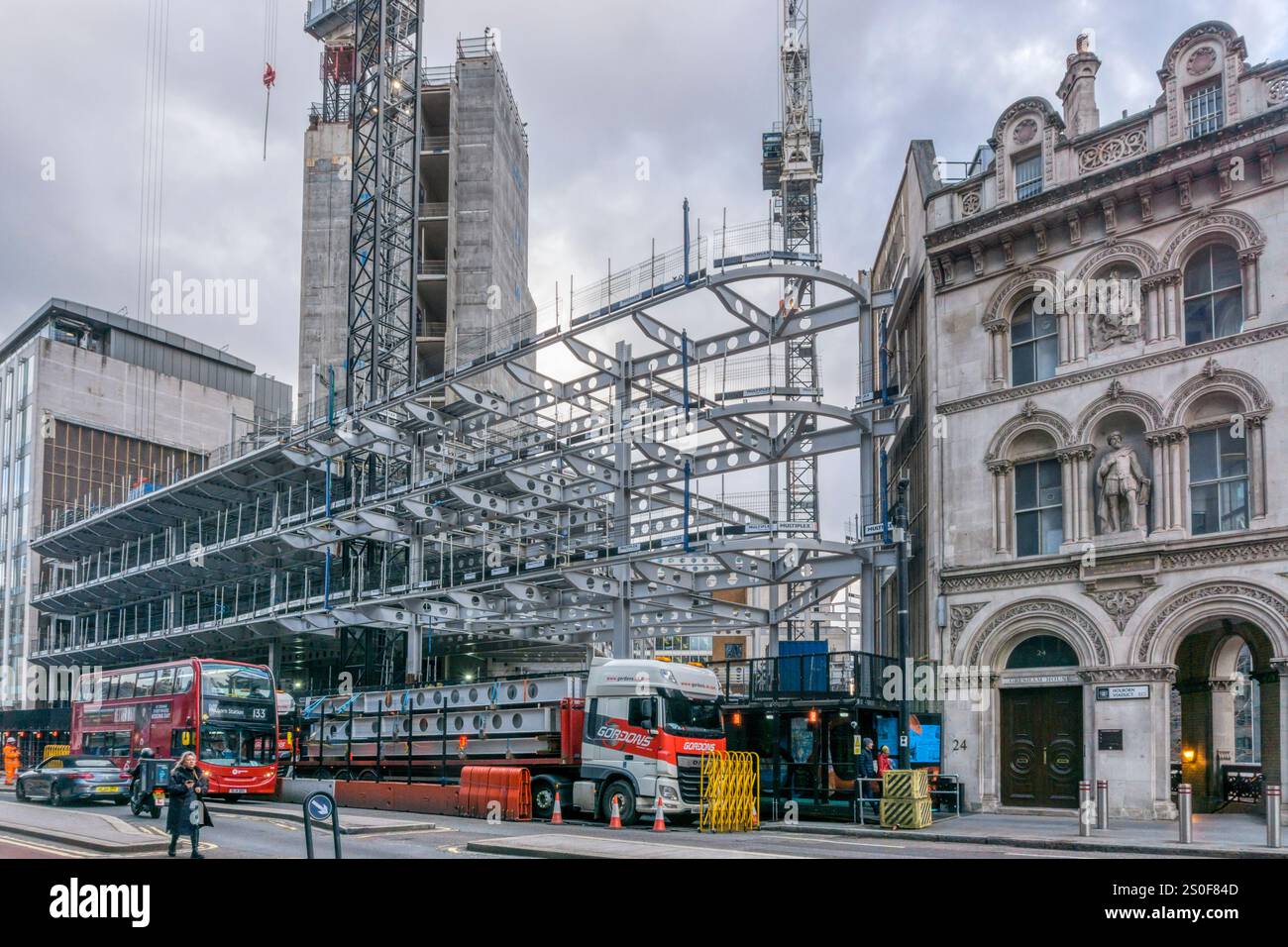 Development at 14-21 Holborn Viaduct consists of demolition of existing ...