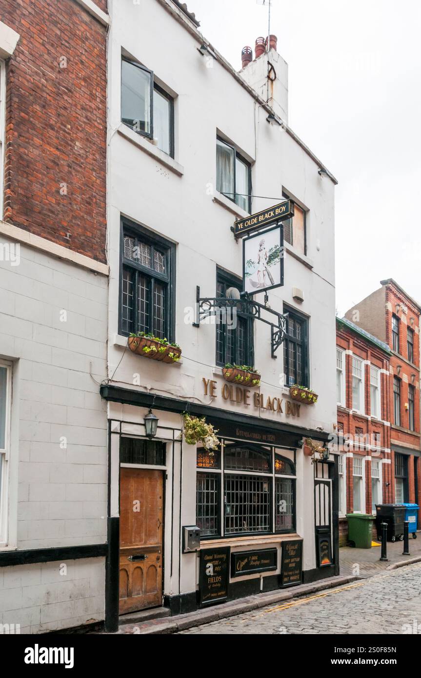 Ye Olde Black Boy pub in High Street, Hull. It describes itself as Hull ...