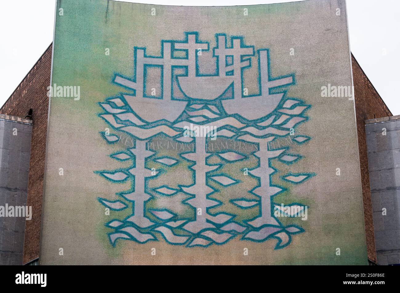 Grade II listed Three Ships mural on the front of former BHS store in ...