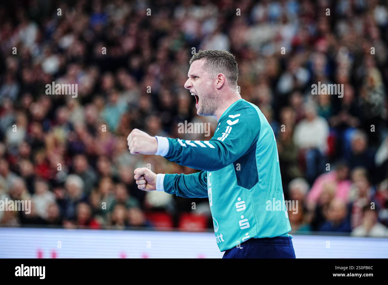 Jubel nach Parade Kevin Moeller (SG Flensburg-Handewitt, #20) GER, SG ...