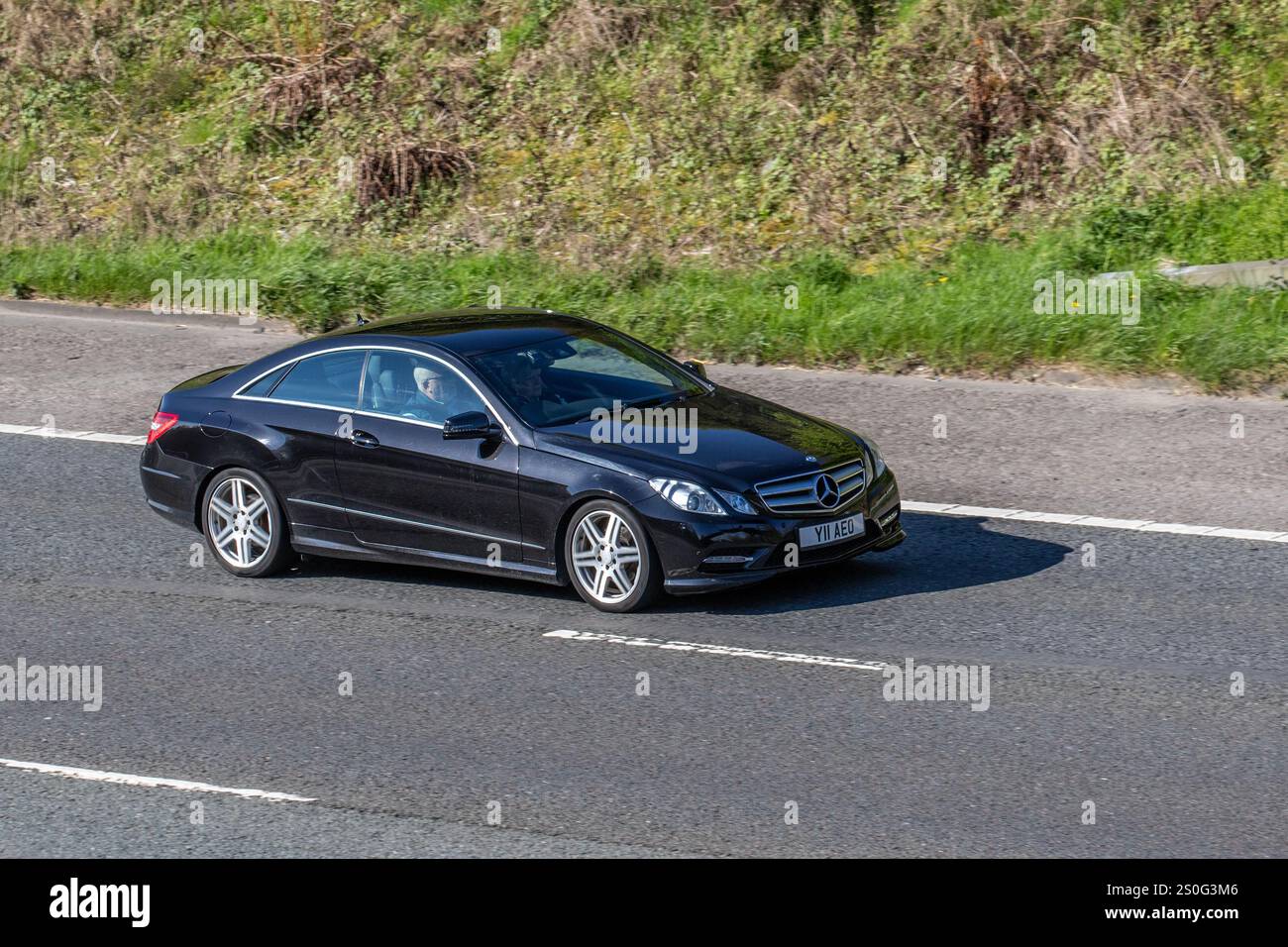 2012 Black Mercedes-Benz E250 Sport CDI Blueef-Cy Mercedes ...