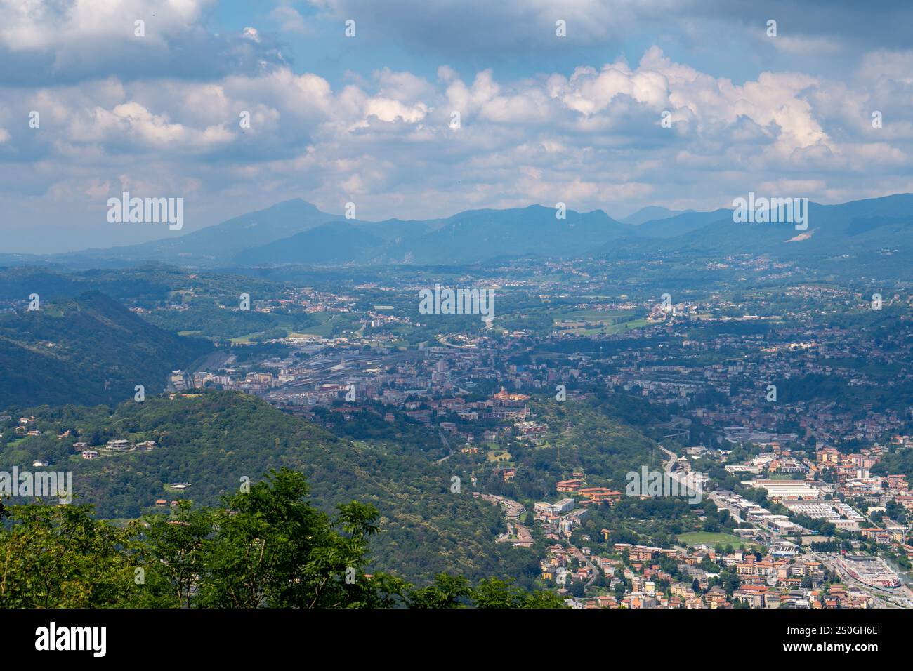 Showcasing distant towns hi-res stock photography and images - Alamy