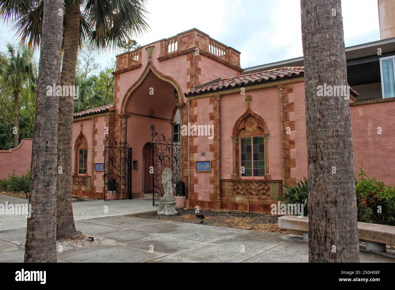 Sarasota FL - November 5, 2024: Entrance to the Ringling Museum of Art ...