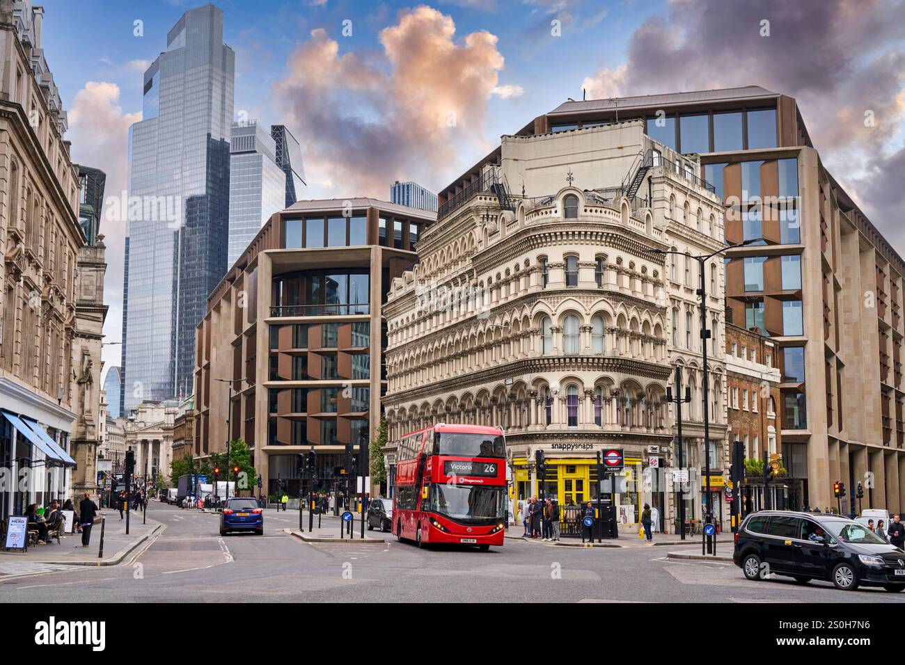 City of London Financial District, Bloomberg Building, Albert Buildings ...