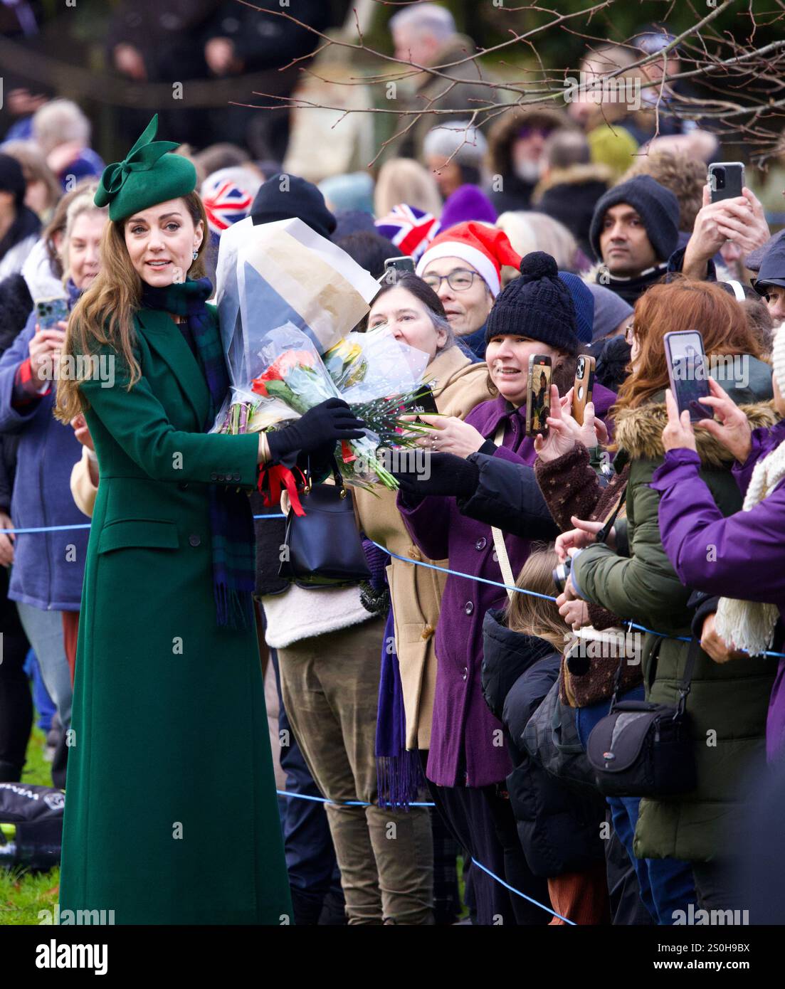 Kate Middleton Joins Royals at 2024 Sandringham Christmas Day Church ...