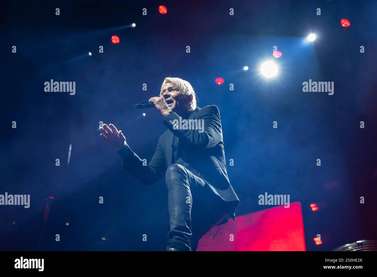 Matthias Reim rockt die LANXESS Arena Köln vor 5000 zuschauer, 27.12.24 ...