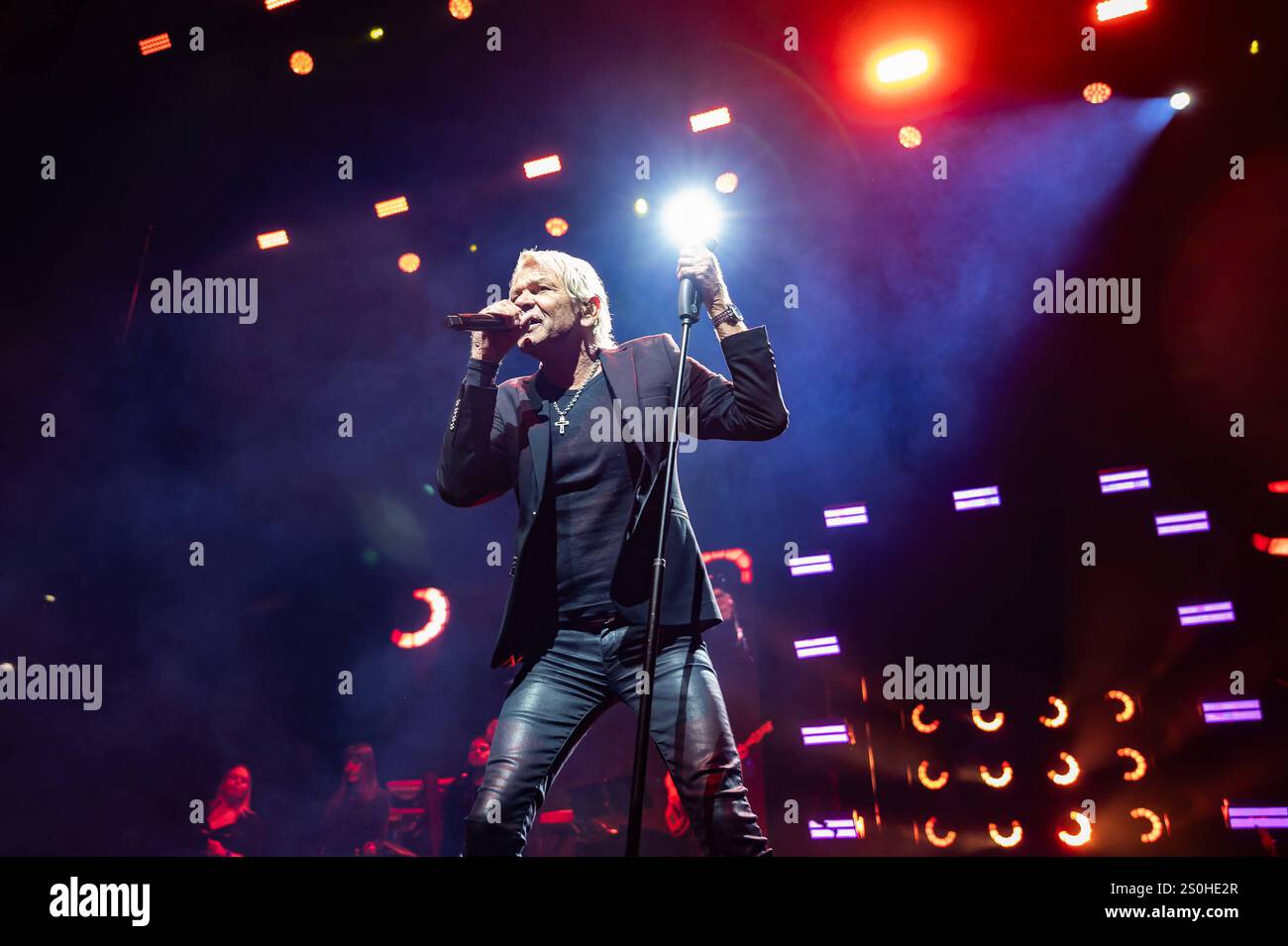 Matthias Reim rockt die LANXESS Arena Köln vor 5000 zuschauer, 27.12.24 ...