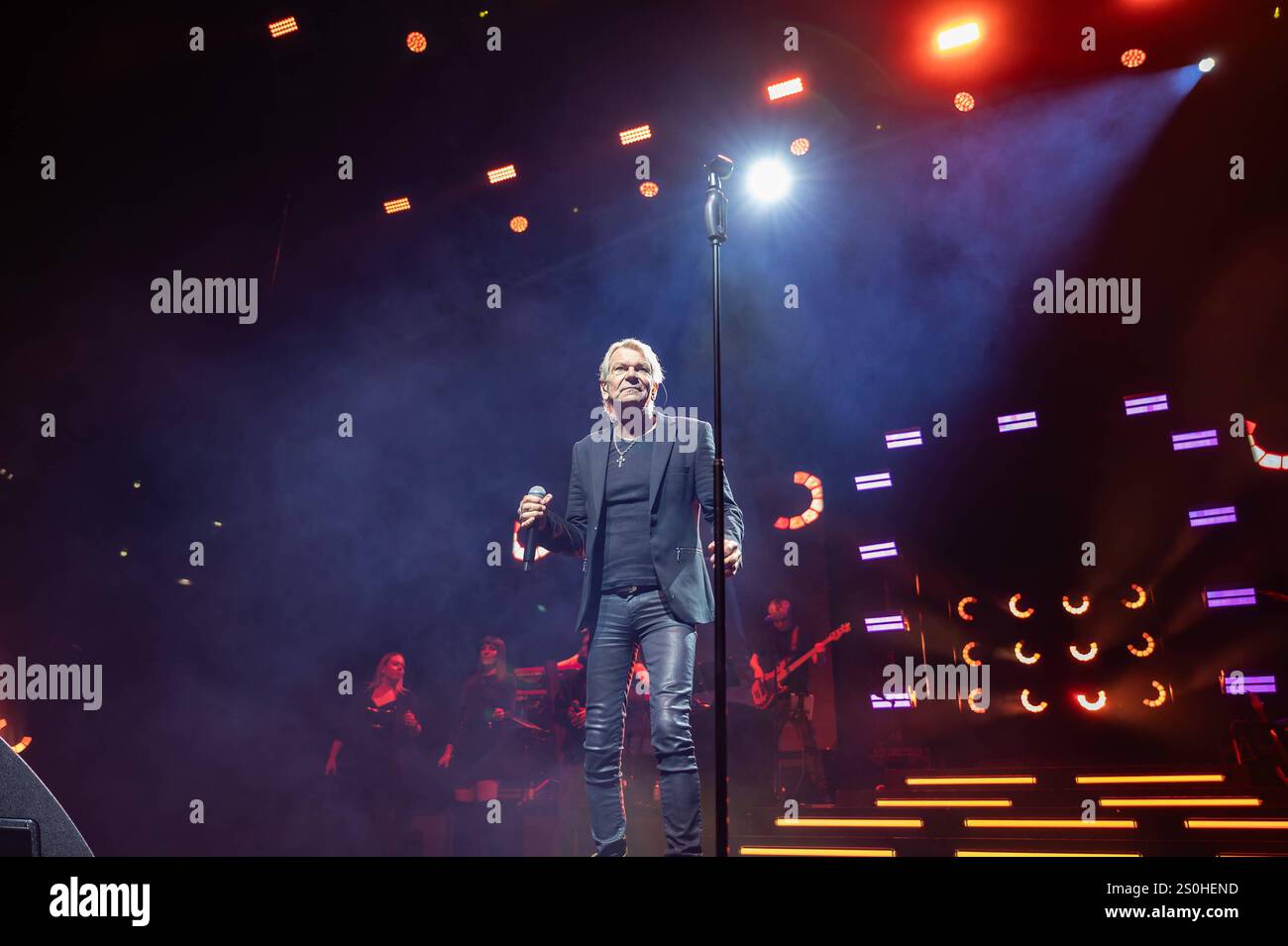Matthias Reim rockt die LANXESS Arena Köln vor 5000 zuschauer, 27.12.24 ...
