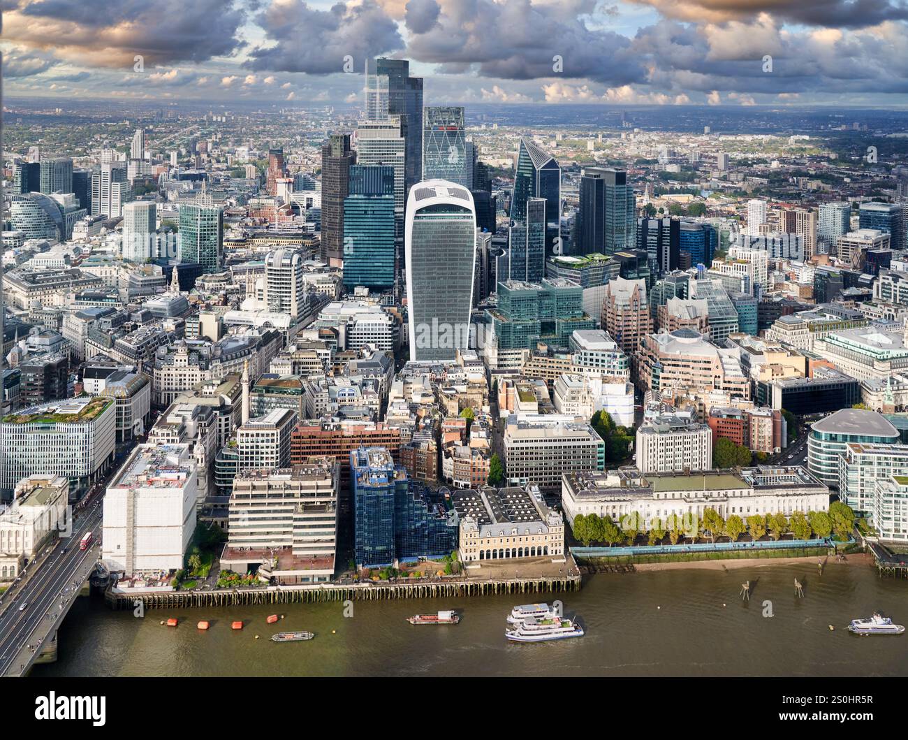Skyline, City of London, Buildings of the financial district, Views ...