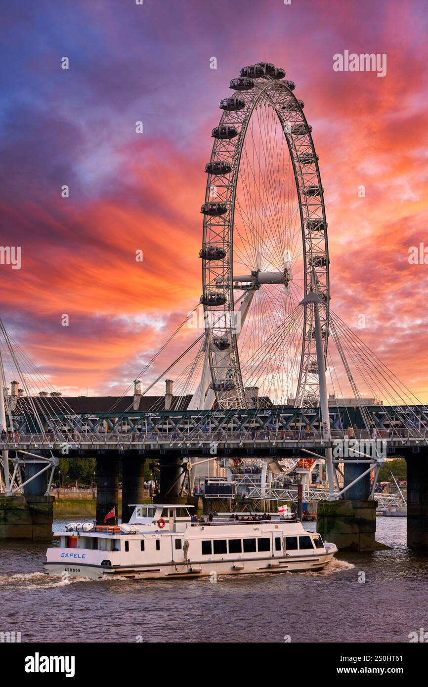 The London Millennium Wheel, Waterloo Bridge, South Bank, Thames river ...