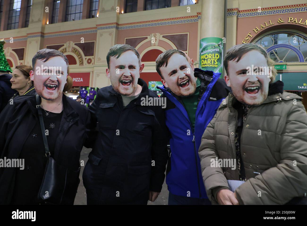 Alexandra Palace, London, UK. 28th Dec, 2024. 2024/25 PDC Paddy Power ...