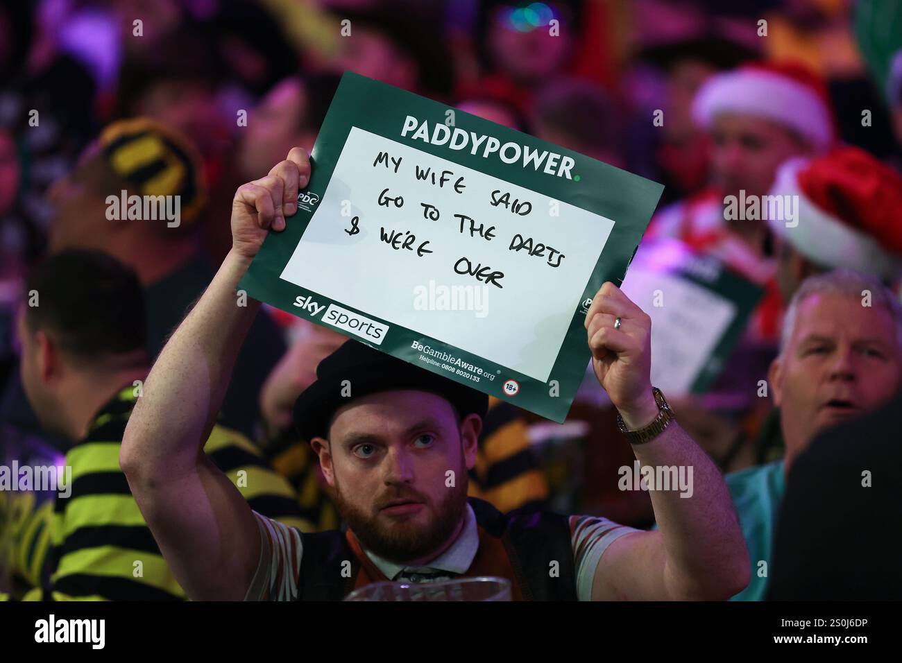 Alexandra Palace, London, UK. 28th Dec, 2024. 2024/25 PDC Paddy Power ...