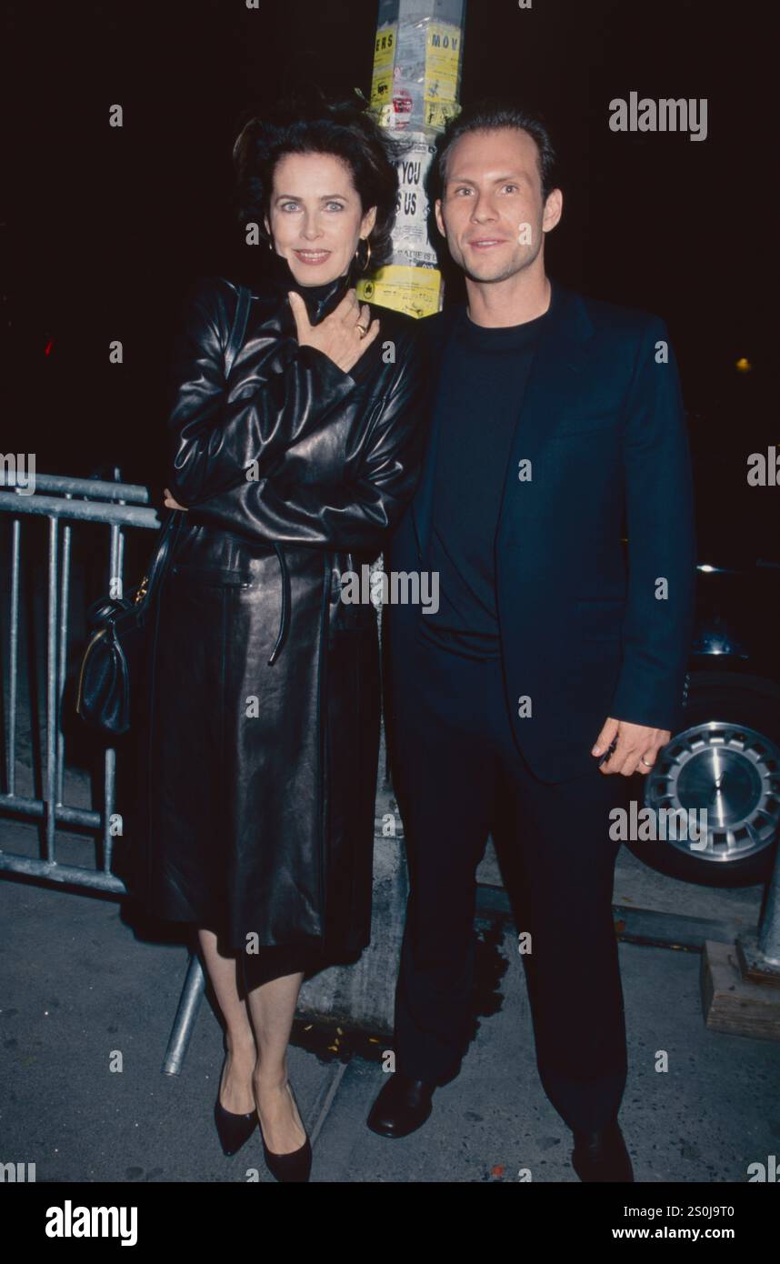 Dayle Haddon and Christian Slater attend VH1 Vogue 2000 Fashion Awards ...