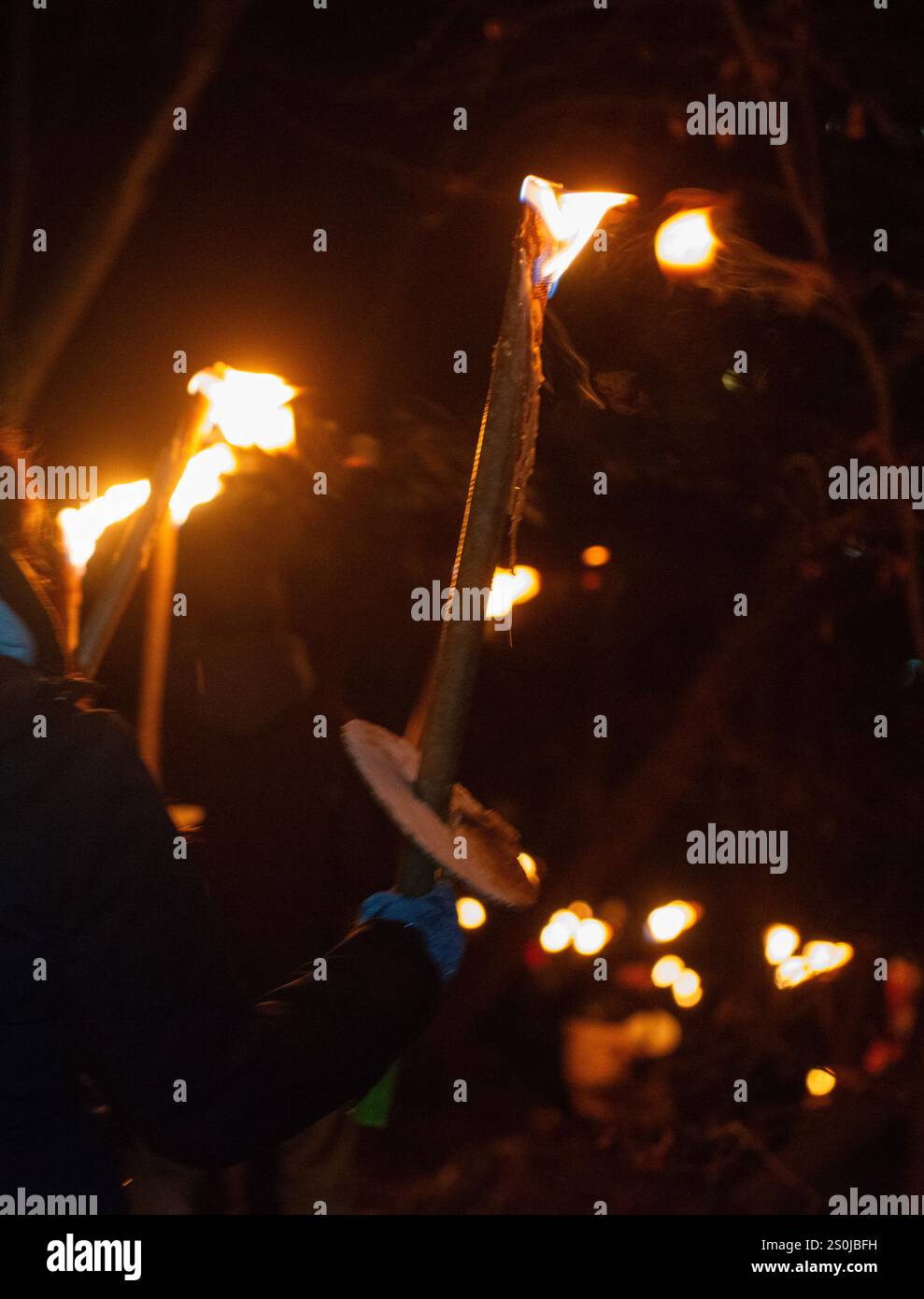 Serina Italy 24 December 2024: Traditional torchlight procession on ...