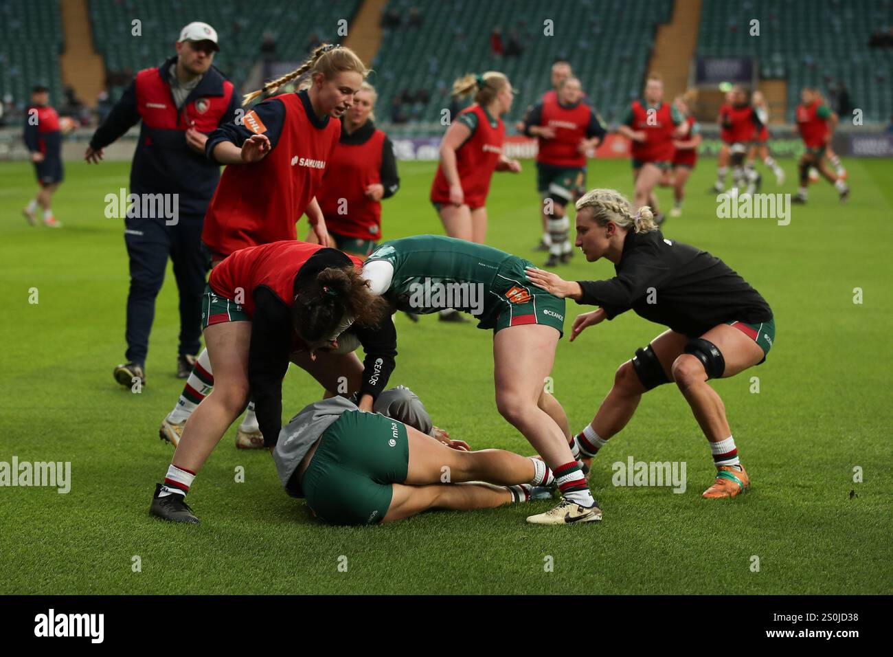 Twickenham, UK. 28th Dec, 2024. Leicester Tigers Women warm up during ...
