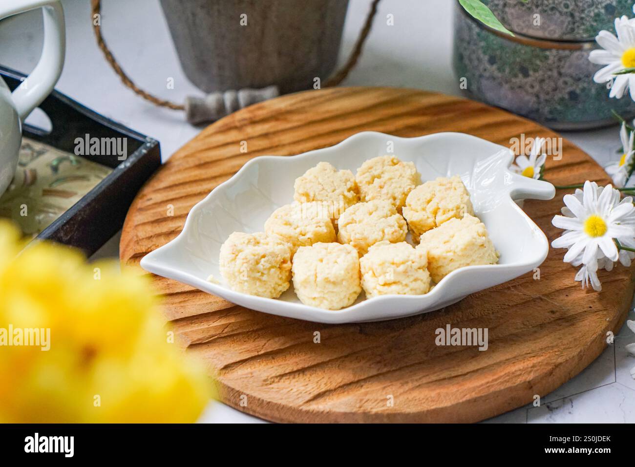Almond Sugee Cookies are rich, buttery, with a nutty almond flavor, a ...