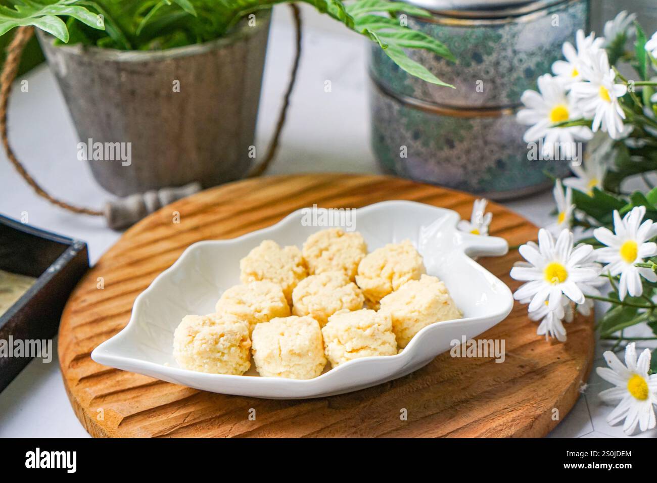 Almond Sugee Cookies are rich, buttery, with a nutty almond flavor, a ...