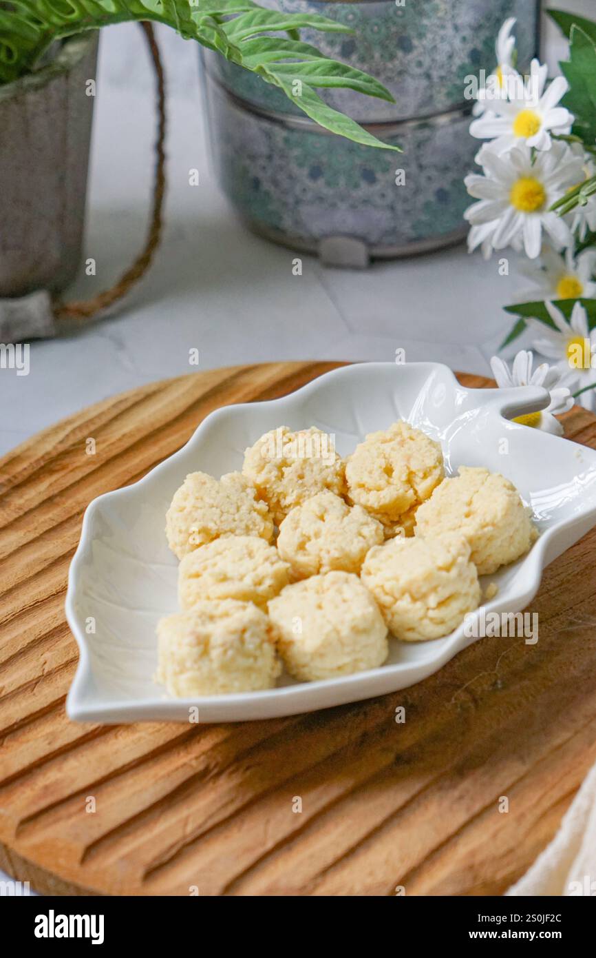 Almond Suji Cookies, a popular modern Eid Mubarak (Hari Raya) snack in ...
