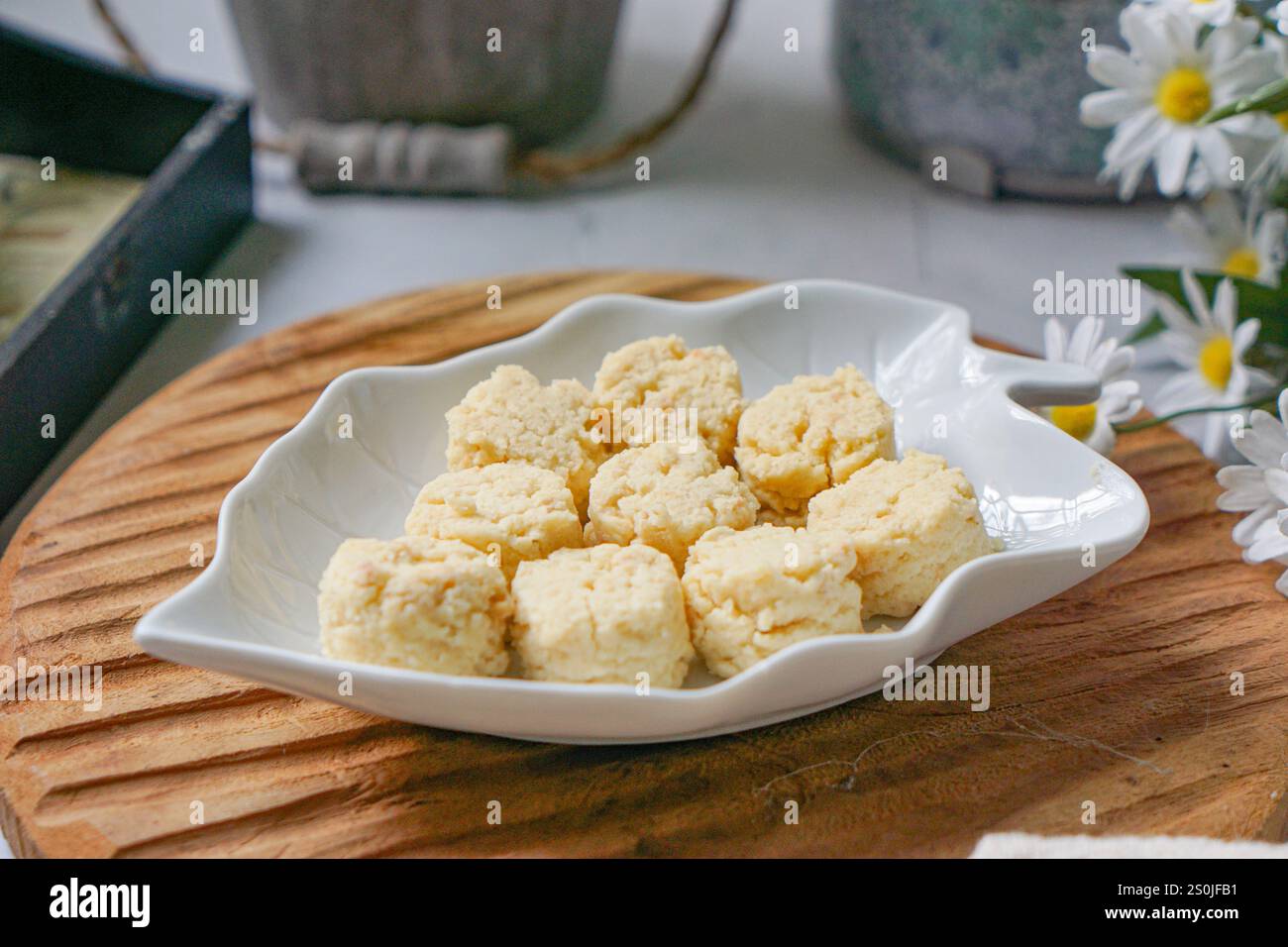 Almond Suji Cookies, a popular modern Eid Mubarak (Hari Raya) snack in ...