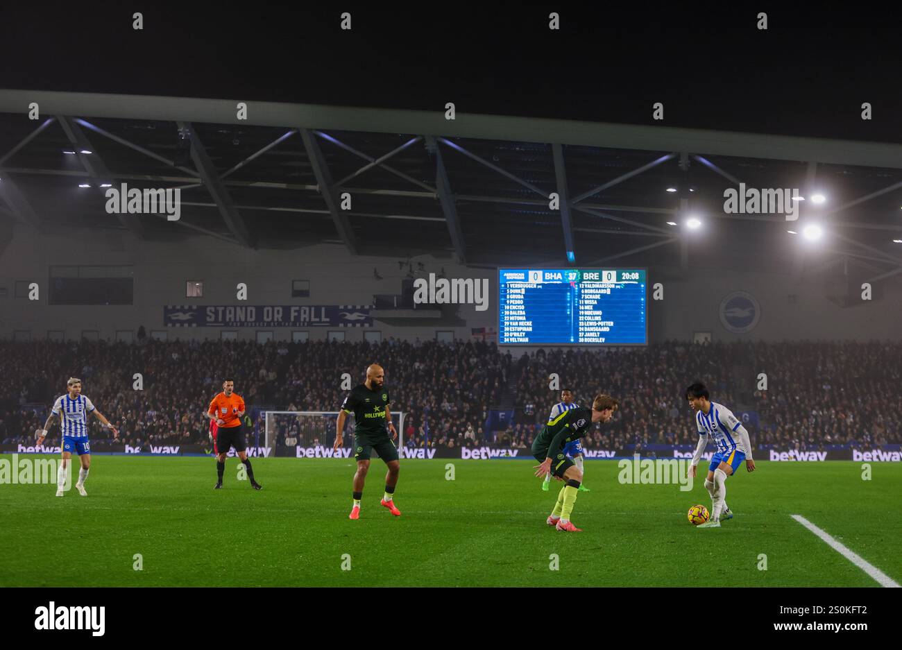 Brighton and Hove Albion's Kaoru Mitoma in action against Brentford ...