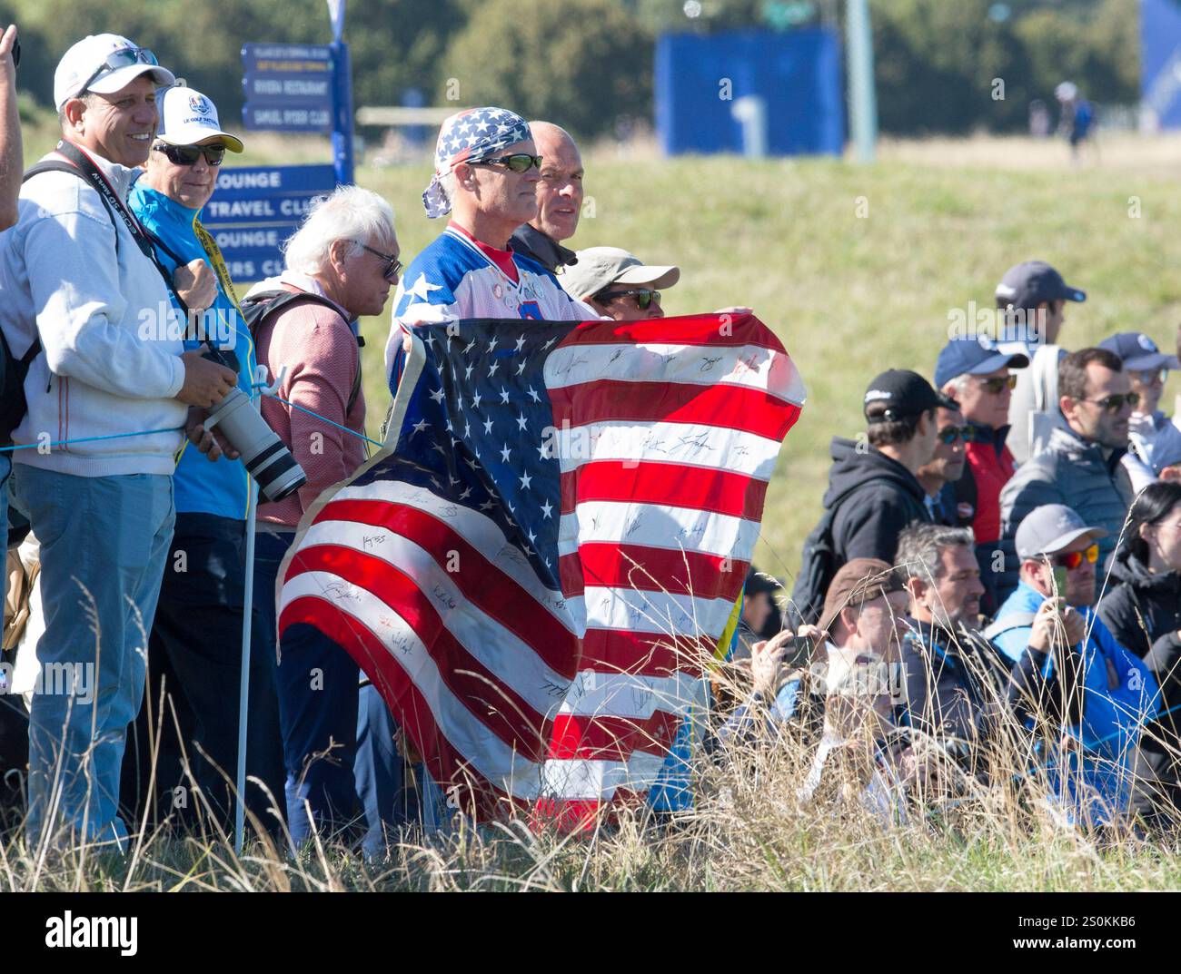 Ryder cup crowd 2018 hi-res stock photography and images - Alamy