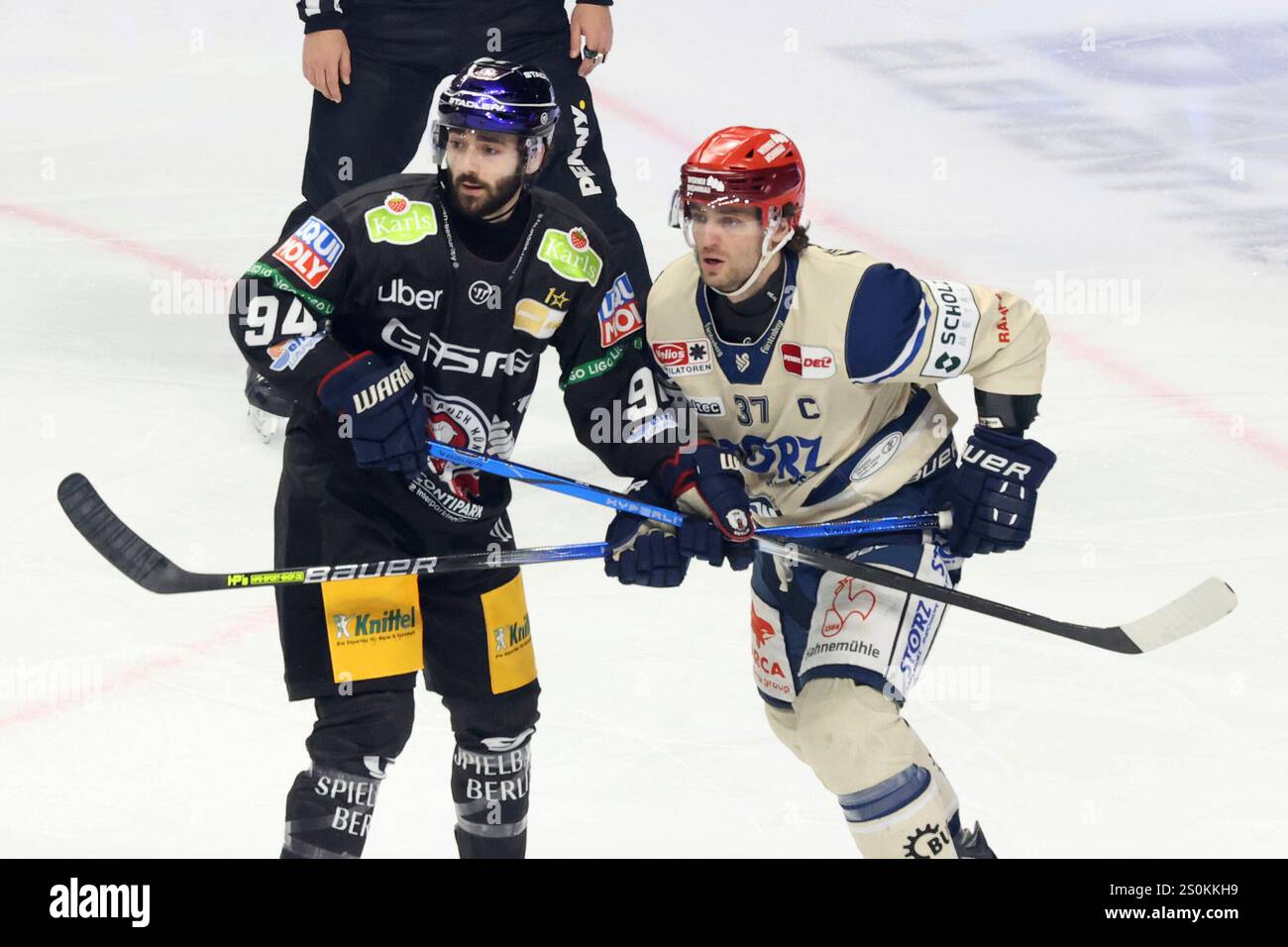 Berlin, Deutschland. 28th Dec, 2024. 28.12.2024, Uber-Arena, Berlin, DEU, DEL, 1.EBL, Eisbaeren ...