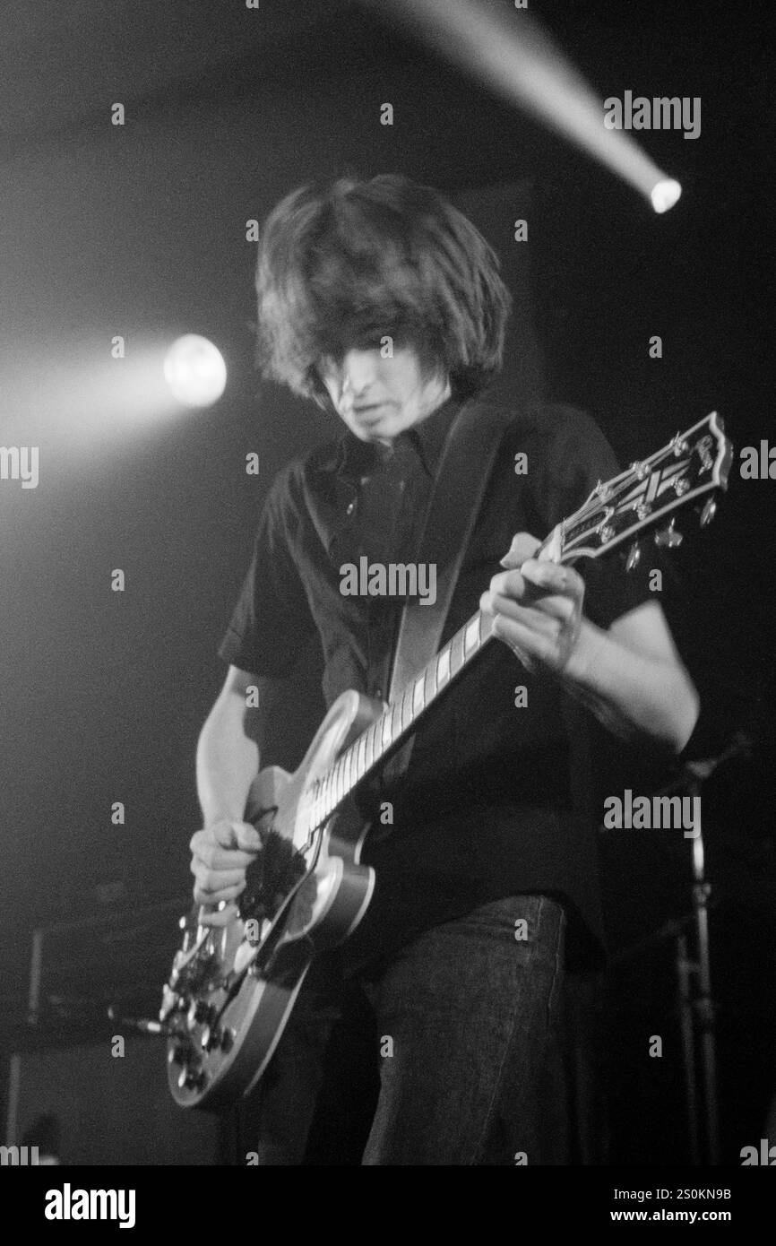 BERNARD BUTLER, YOUNG, FIRST SOLO TOUR, 1998: Bernard Butler on his ...